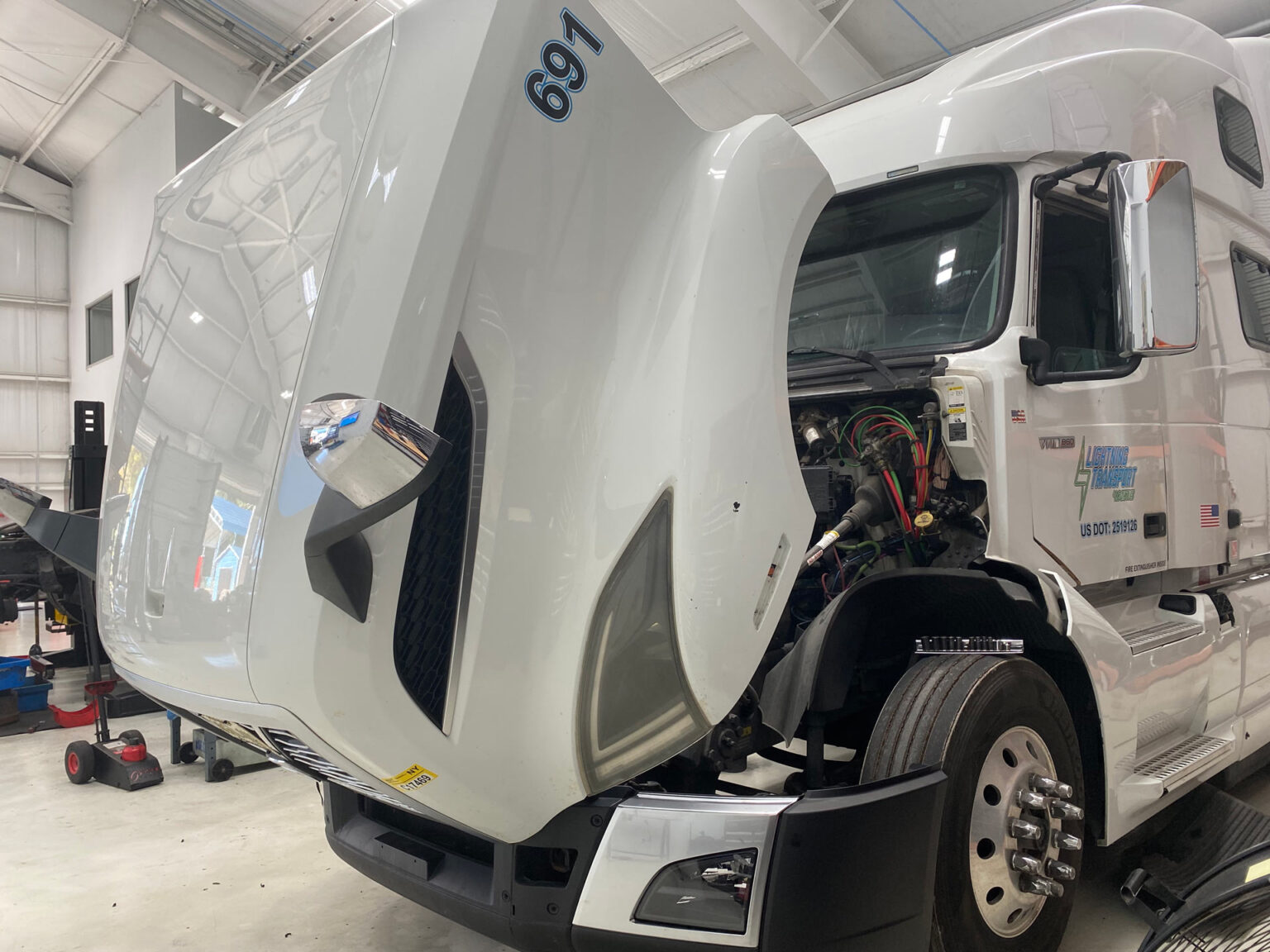 Our Drivers - Lightning Transport & Logistics